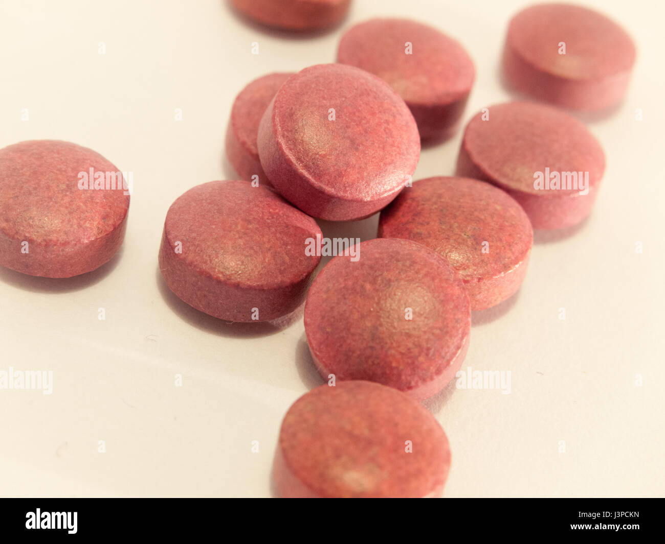 Generic pill hi-res stock photography and images - Alamy