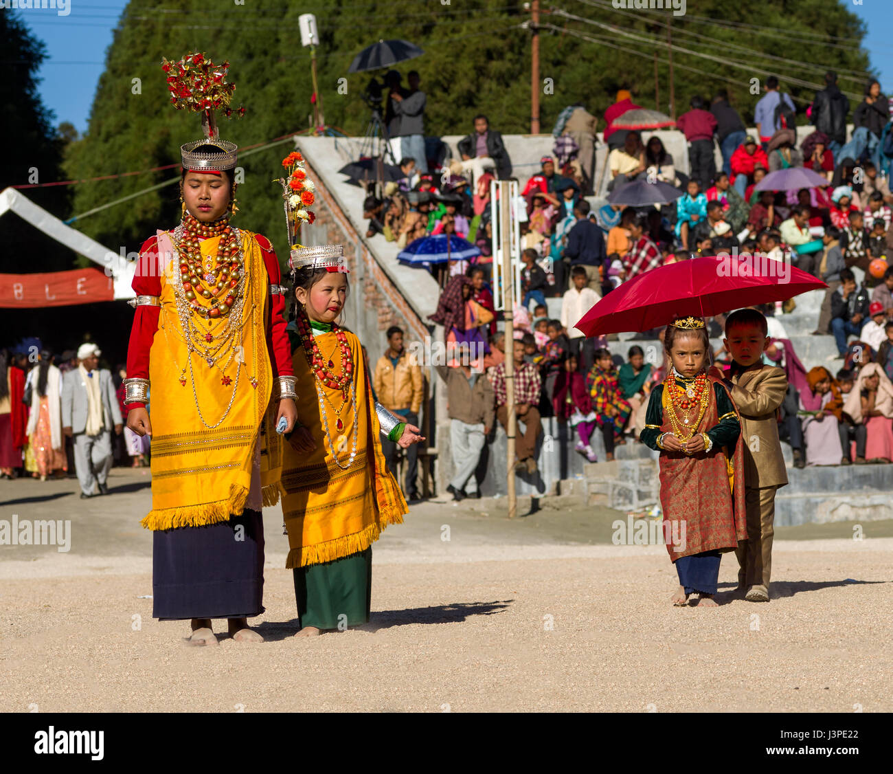 Young Girls and boys performing the generation history - Pemblang ...