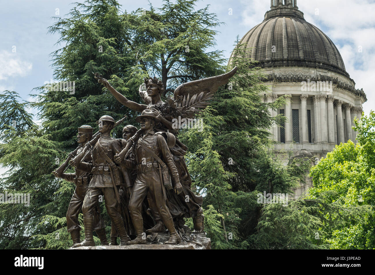 Winged victory monument honoring World War One veterans in Olympia ...