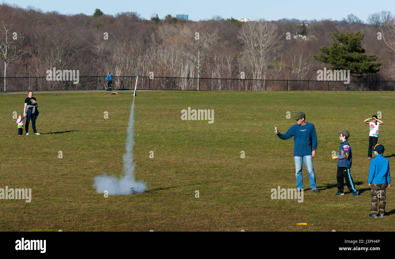 Cub scout rockets hi-res stock photography and images - Alamy