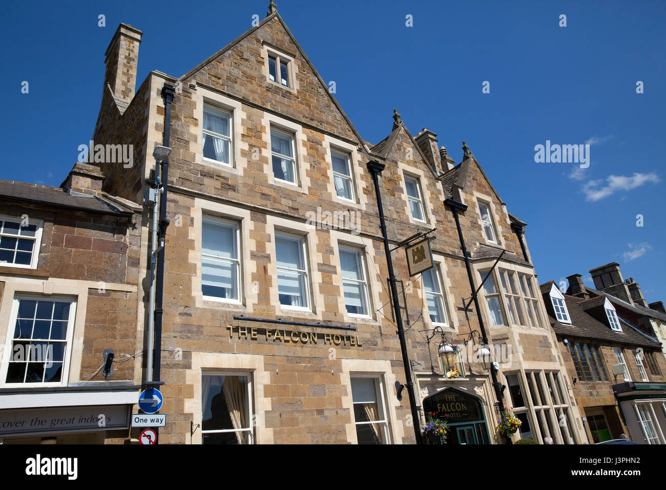 Falcon hotel uppingham hi-res stock photography and images - Alamy