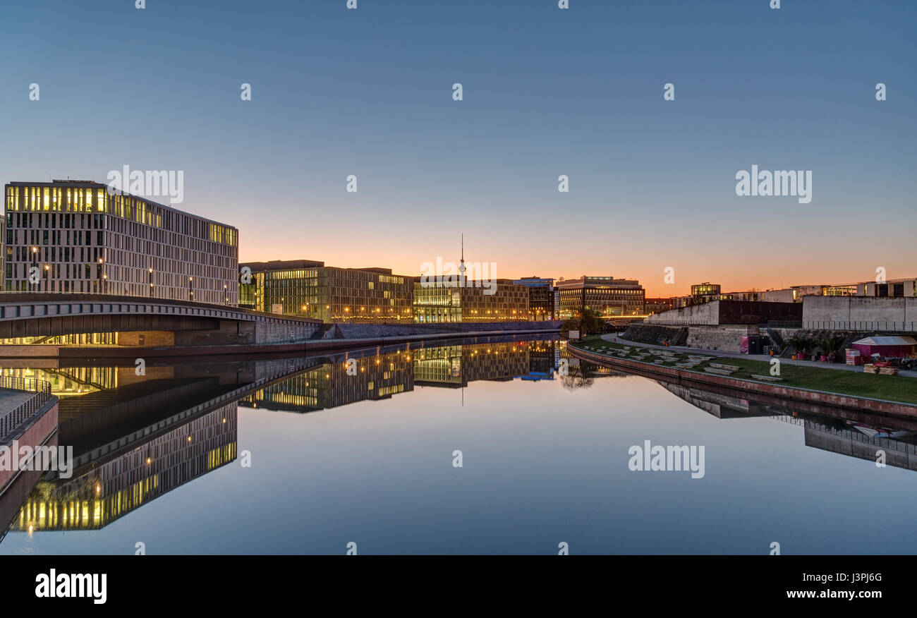 Facades office buildings germany berlin hi-res stock photography and ...