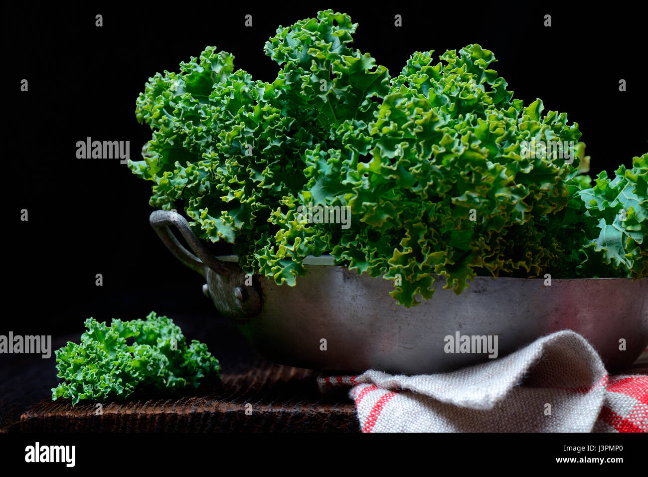 Gruenkohl in Schale, Gruenkohl, Krauskohl, Federkohl, Winterkohl ...