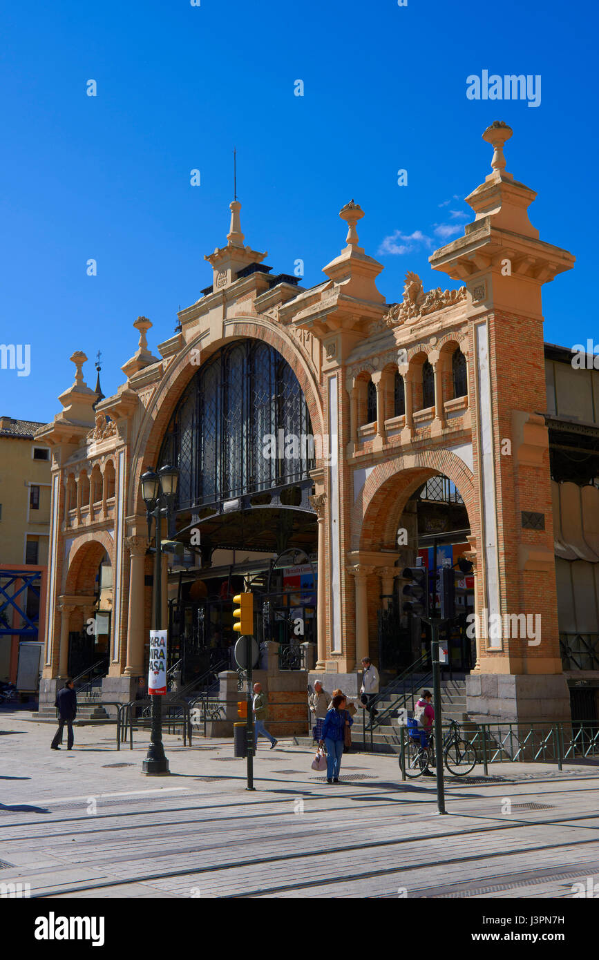 Saragossa shops hi-res stock photography and images - Alamy