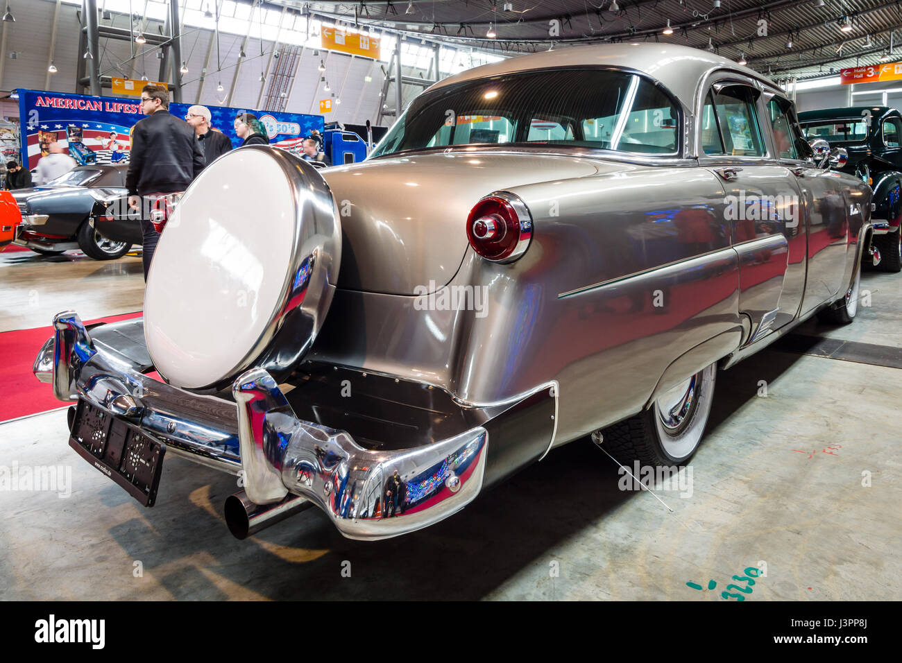 Ford mainline hi-res stock photography and images - Alamy