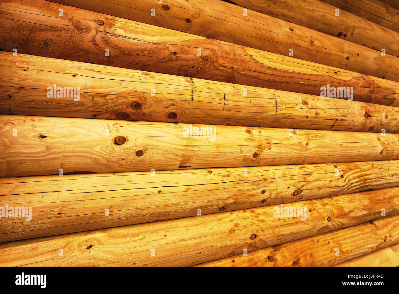 Pine log wall of the wooden house Stock Photo - Alamy