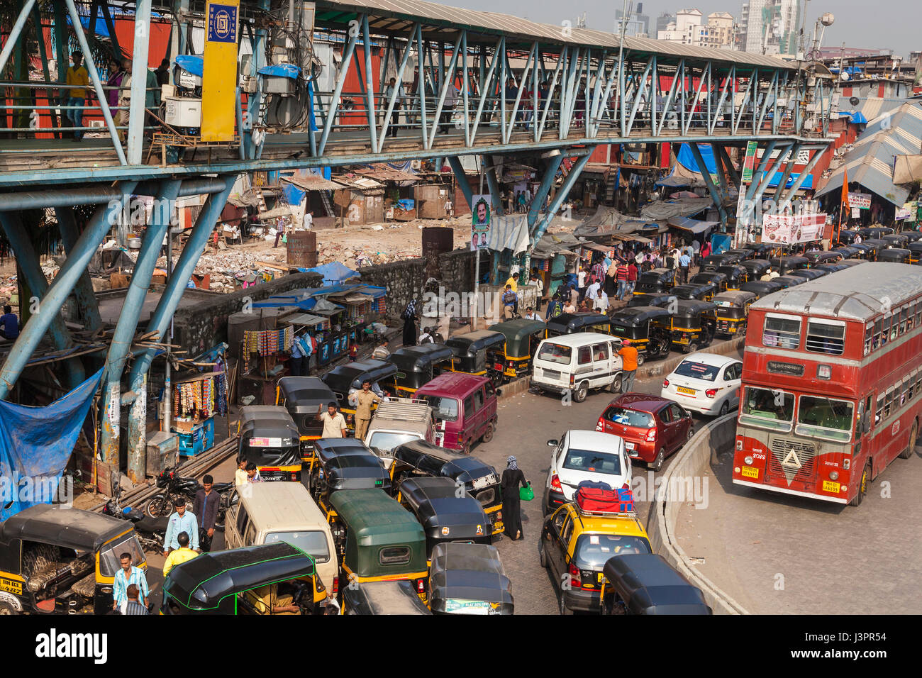 Morning traffic by Bandra East Station, Mumbai, India Stock Photo - Alamy