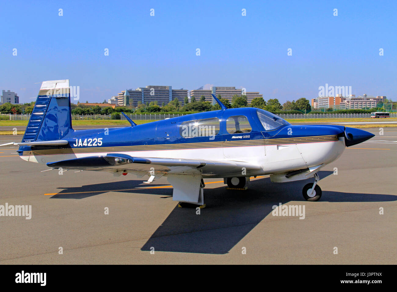 Mooney M20