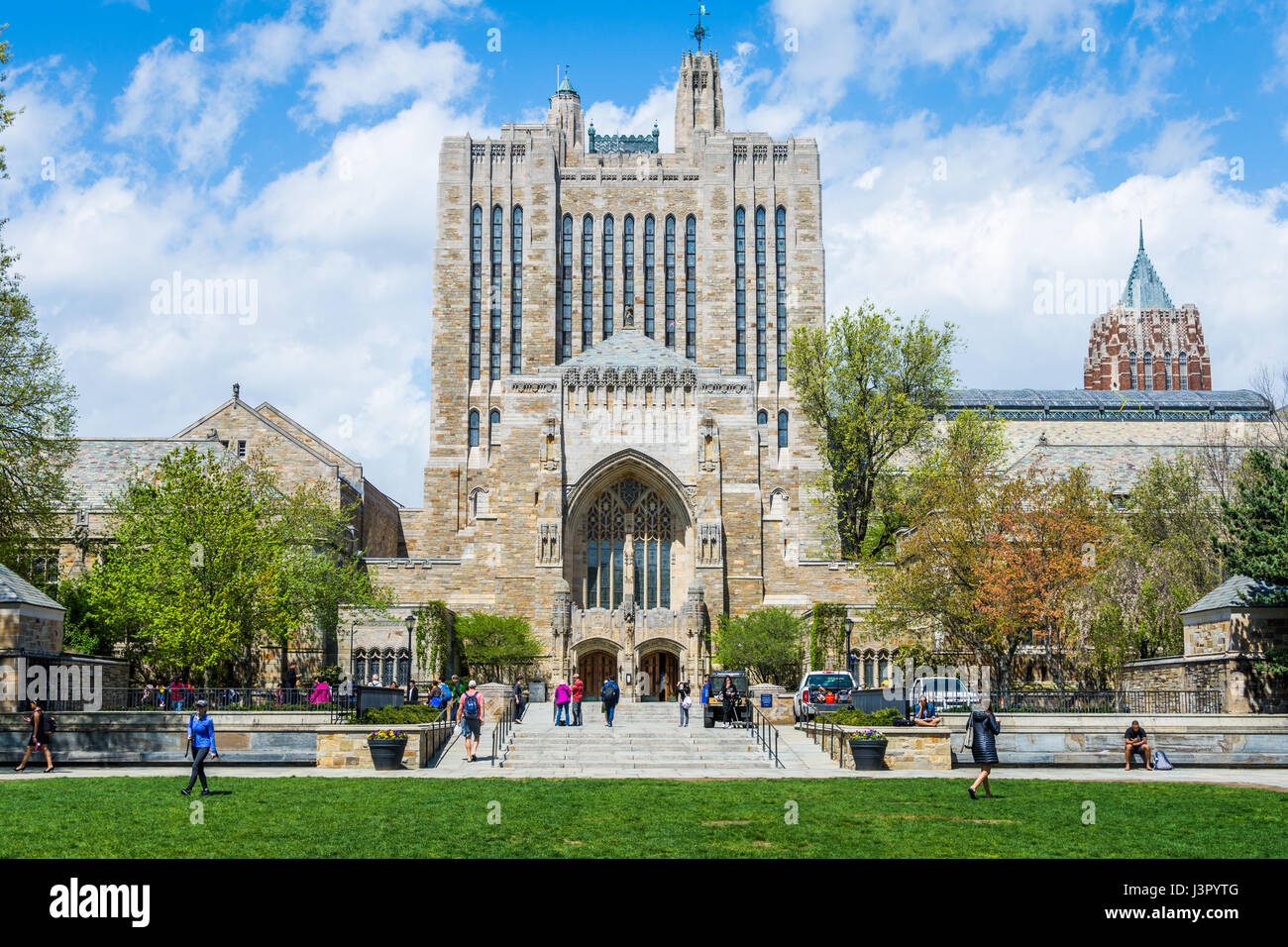 Yale campus hi-res stock photography and images - Alamy