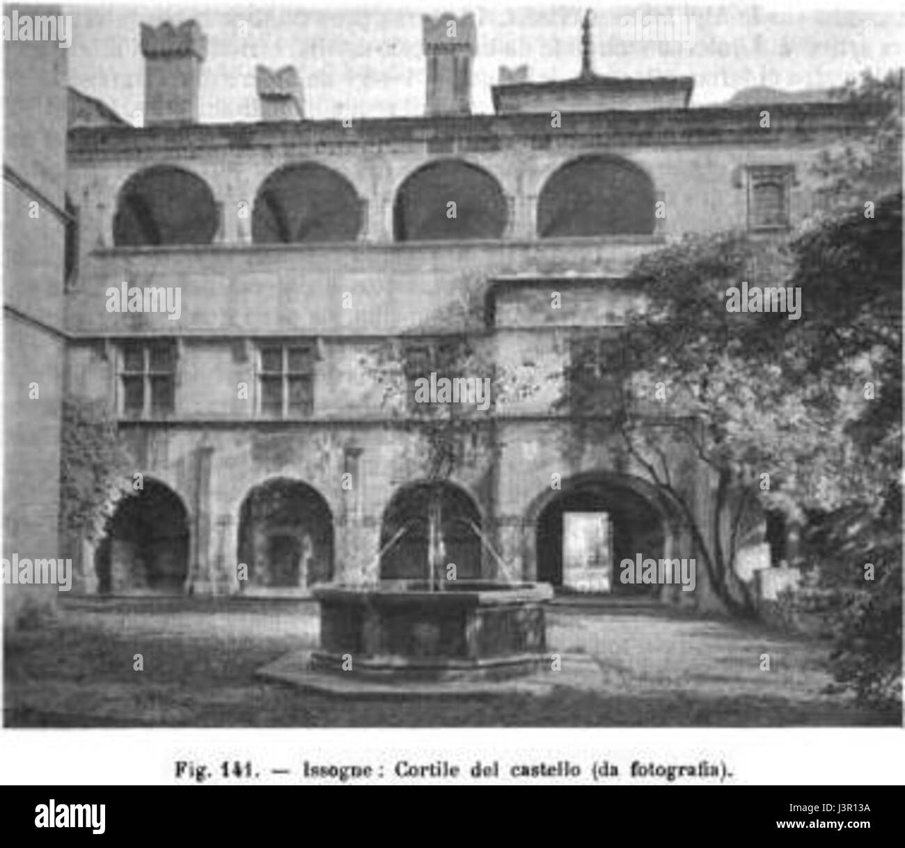 Dochey or courtyard Black and White Stock Photos & Images - Alamy