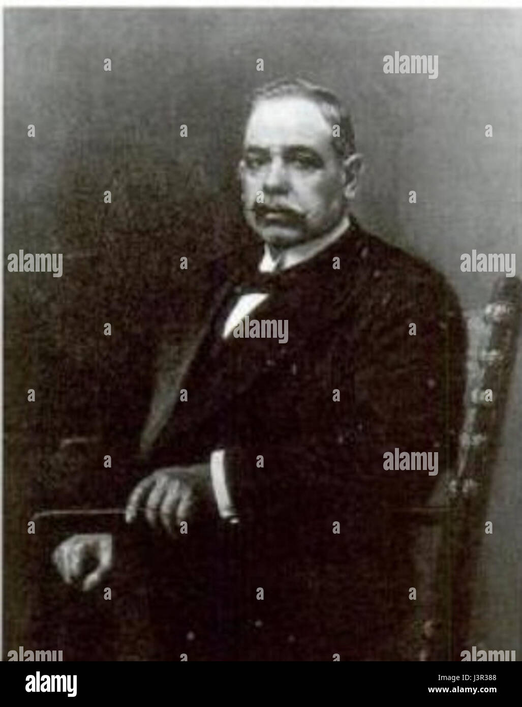 Ismael Calvo Madrono is a contemporary Spanish artist known for his ...