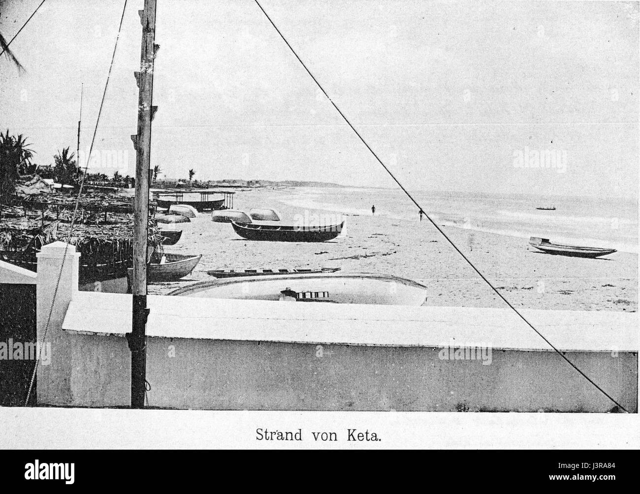 At strand Black and White Stock Photos & Images - Alamy