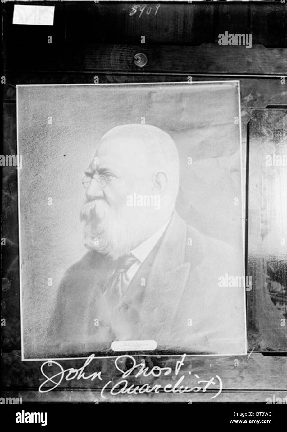 Activist protests Black and White Stock Photos & Images - Alamy