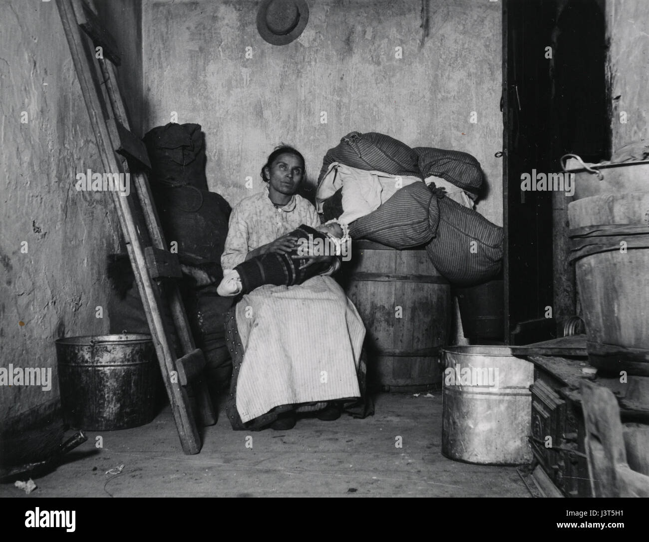 The rag picker hi-res stock photography and images - Alamy