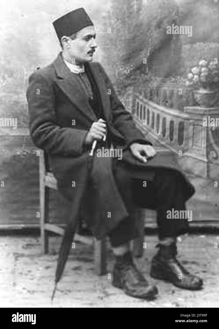 Ishraq Khavari is known for his work in modern art, with an emphasis on ...