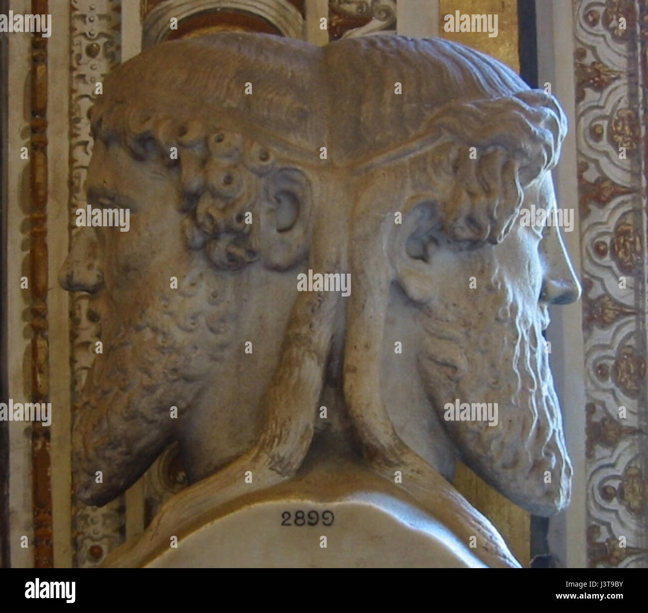 Janus god hi-res stock photography and images - Alamy