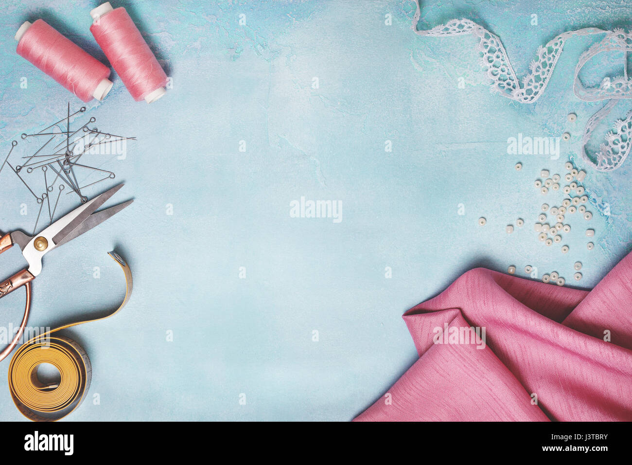Sewing background hi-res stock photography and images - Alamy