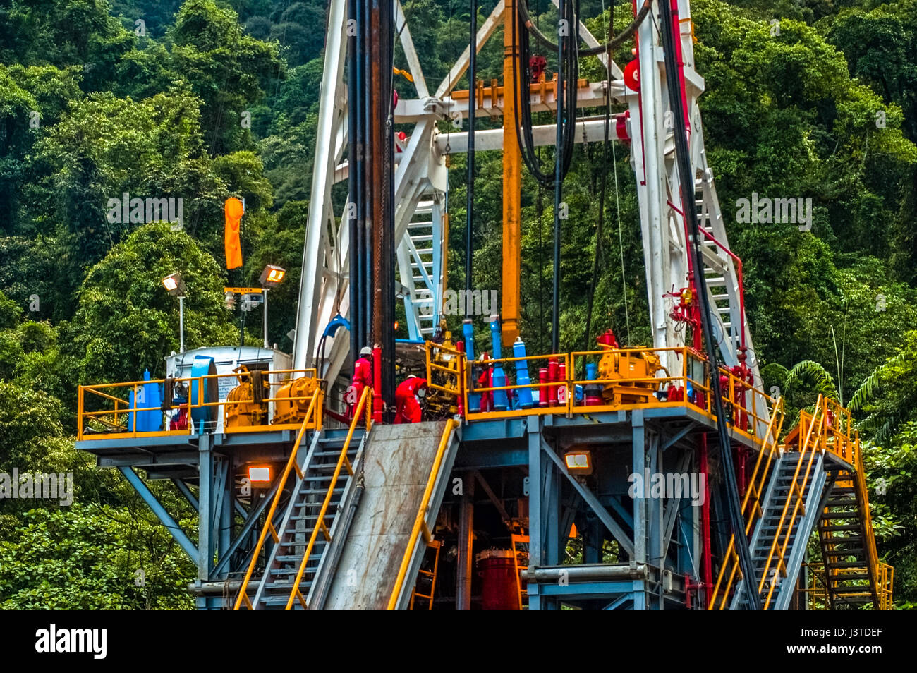 Chevron geothermal rig in Mount Salak, West Java, Indonesia Stock Photo - Alamy