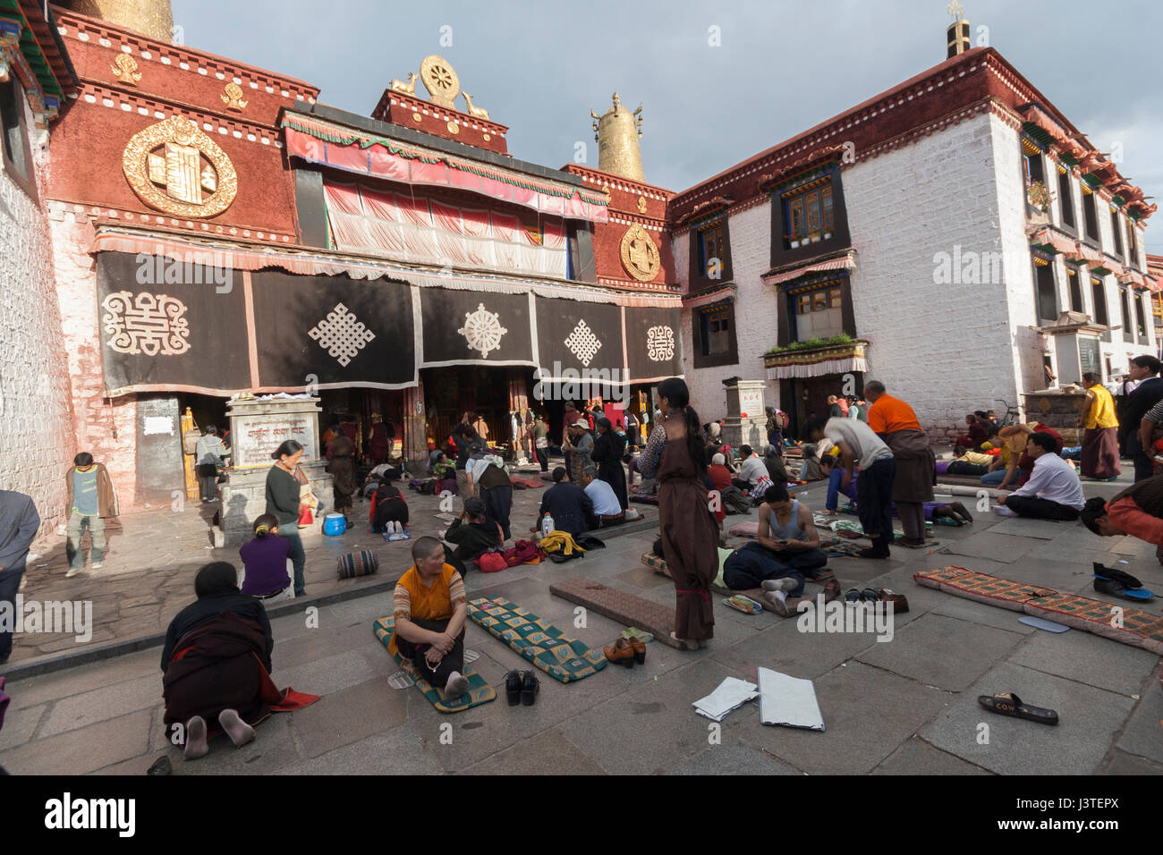 Prostration hi-res stock photography and images - Alamy