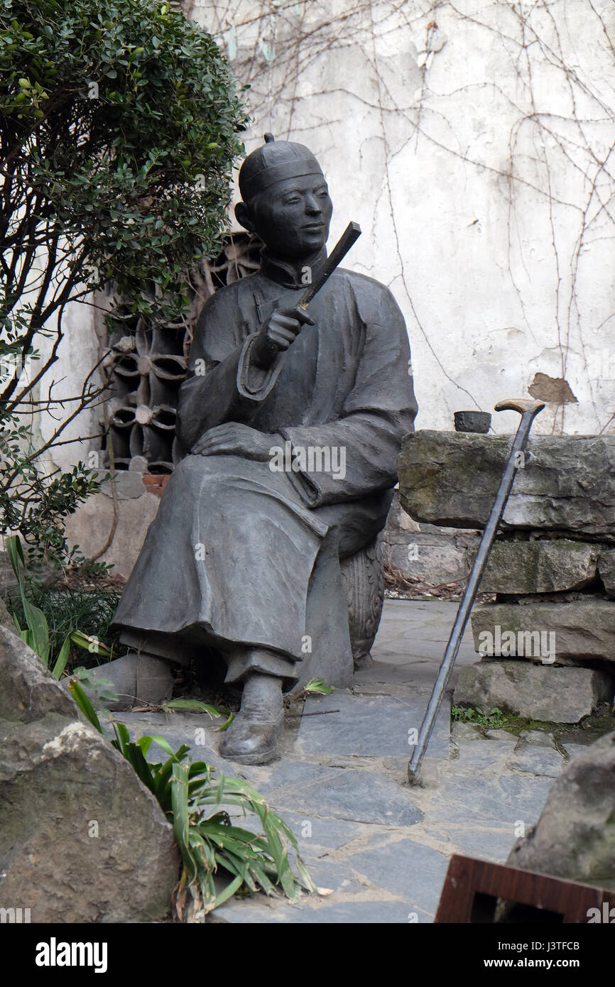Statue in museum shanghai museum hi-res stock photography and images ...