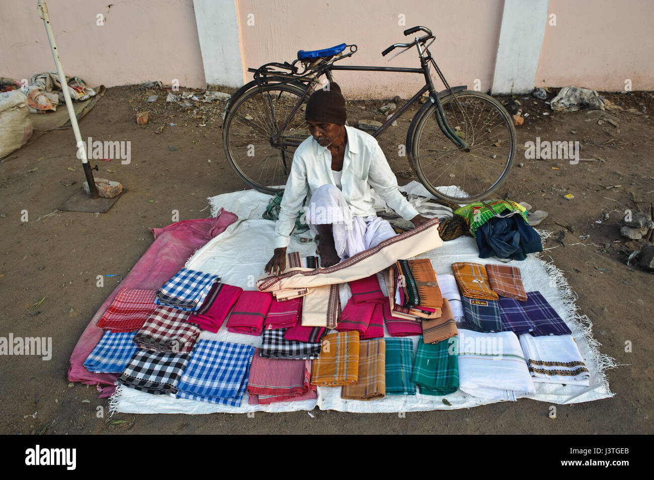 Loincloths hi-res stock photography and images - Alamy