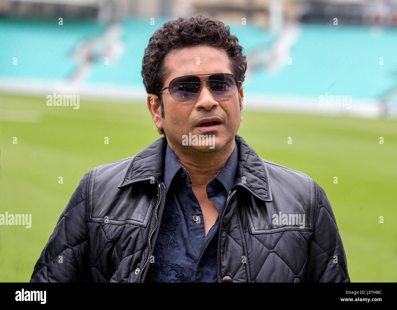 Cricketer sachin tendulkar hi-res stock photography and images - Alamy