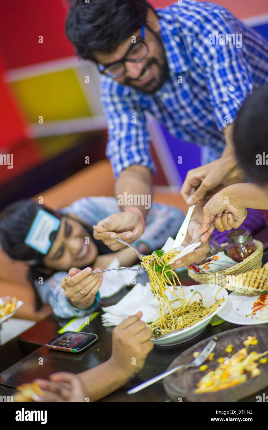Black couple dining restaurant hi-res stock photography and images - Alamy