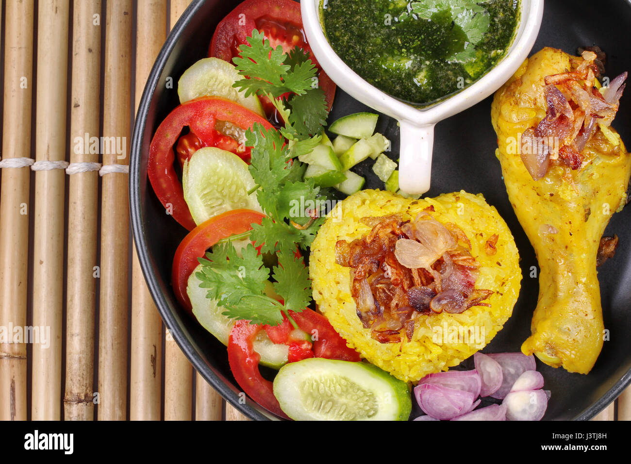 Muslim yellow jasmine rice with chicken,Halal chicken and curry rice ...