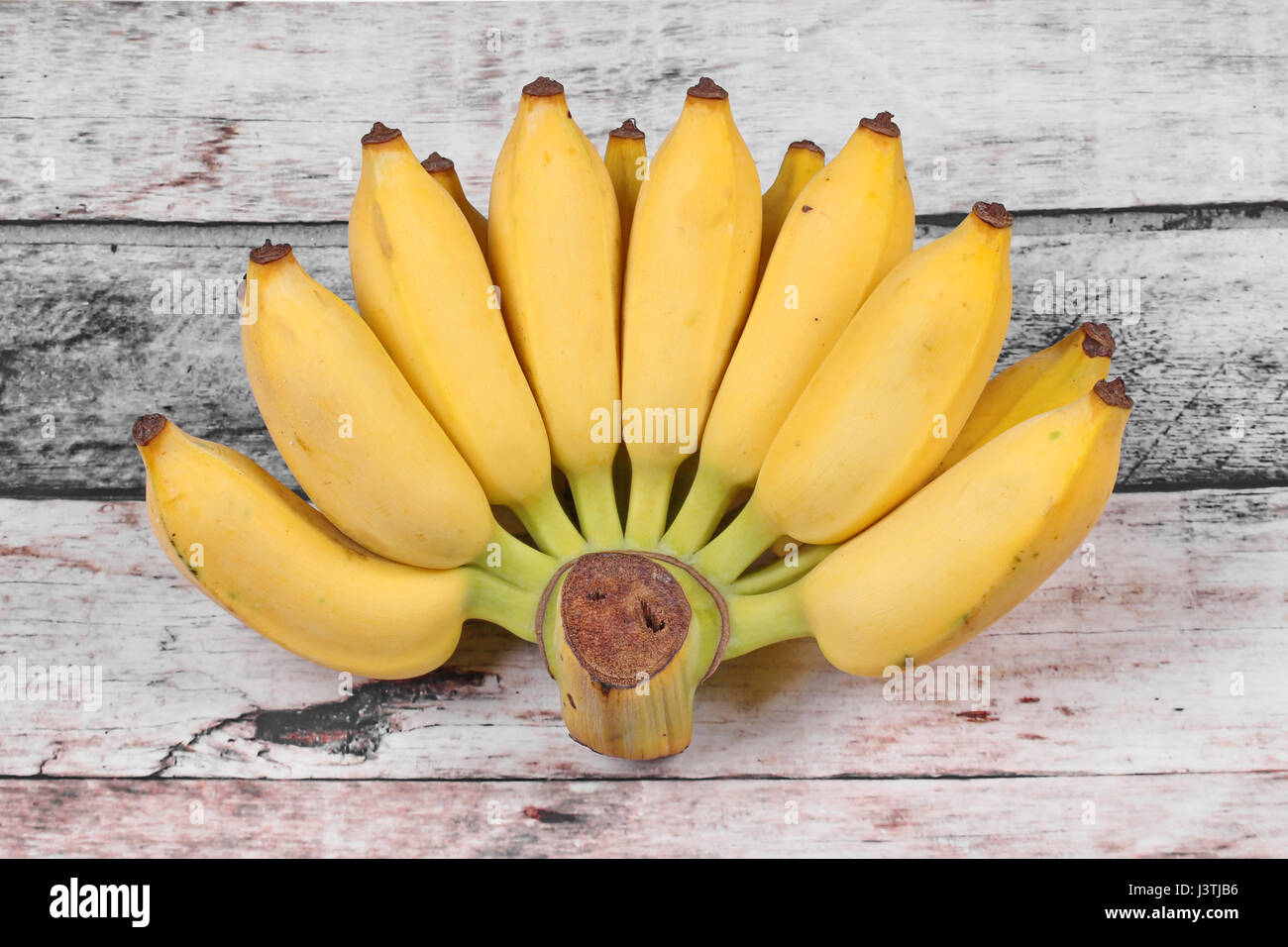 Yellow cultivated banana, Ripe cultivated banana call Kluai Nam Wa in ...