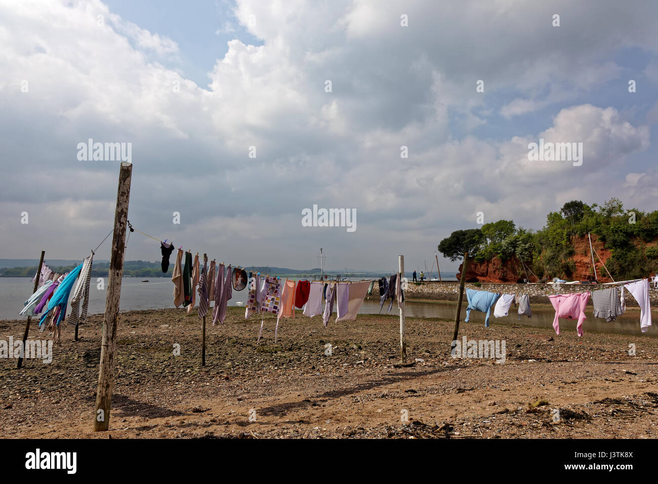 Windy day washing line hi-res stock photography and images - Alamy