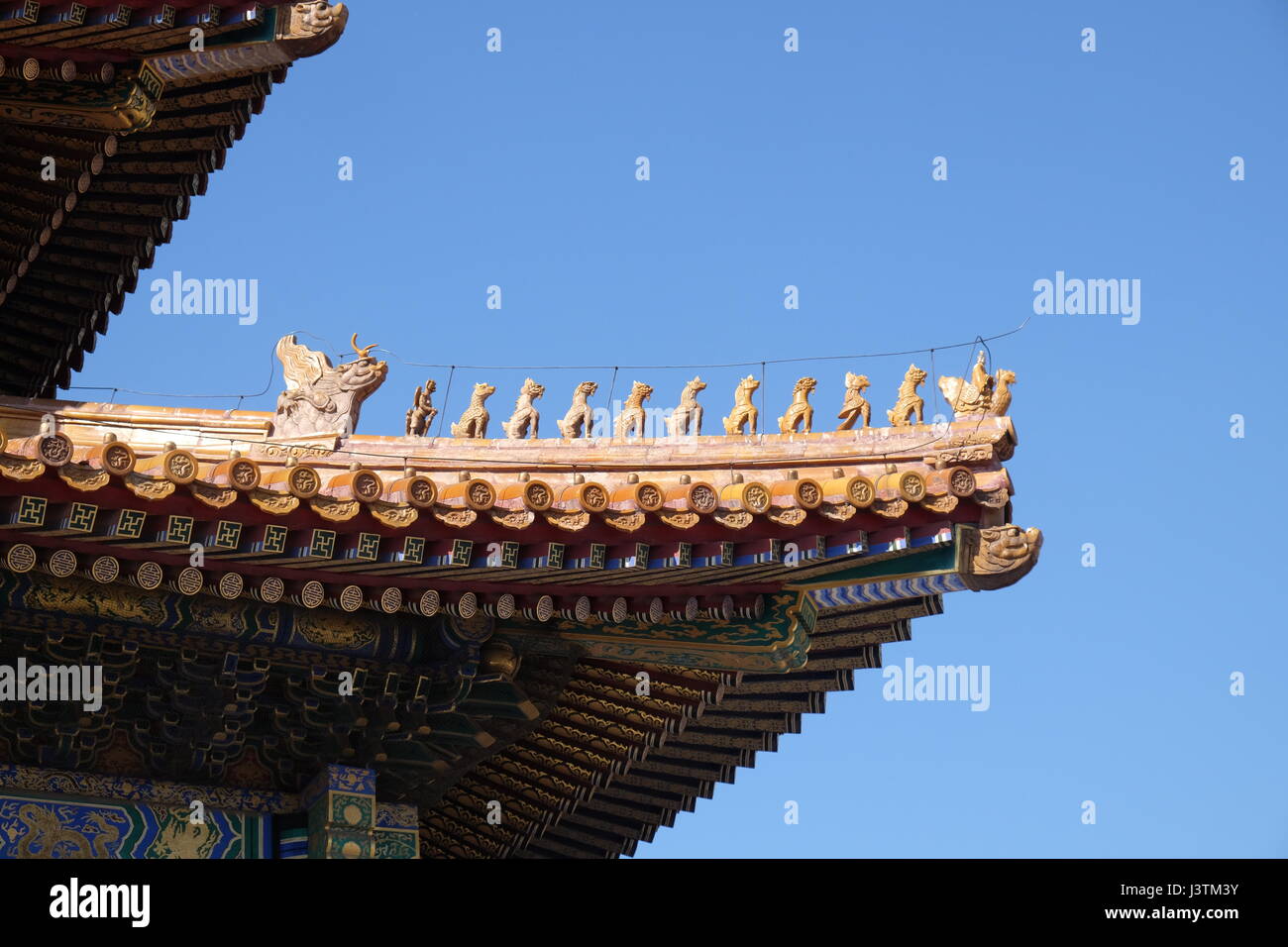 Chinese imperial pattern hi-res stock photography and images - Alamy