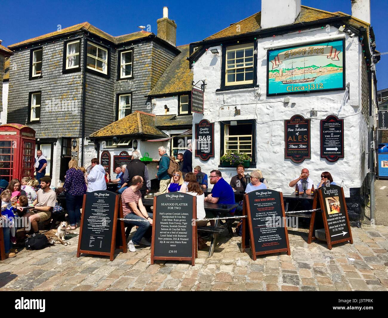 St Ives Pub, Cornwall Stock Photo - Alamy