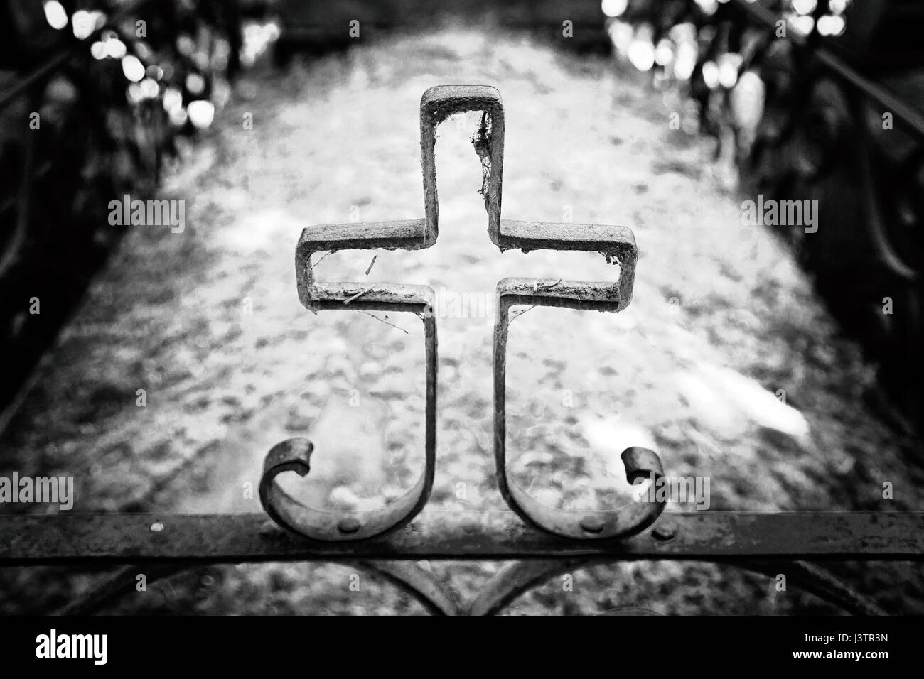 Obituary symbol hi-res stock photography and images - Alamy