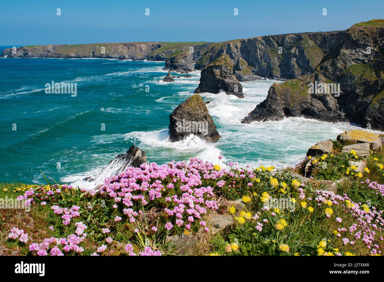 Rock cornwall hi-res stock photography and images - Alamy