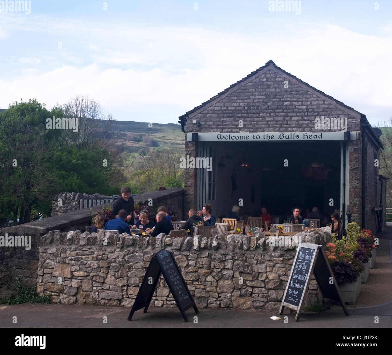 Outdoor eating and drinking area at the Bull's Head Pub in Castletown ...