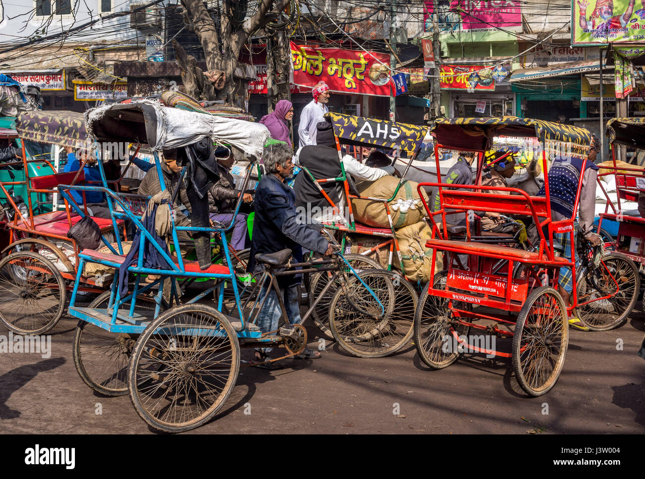 Rickshaw traffic jam of the streets of Delhi, India Stock Photo - Alamy