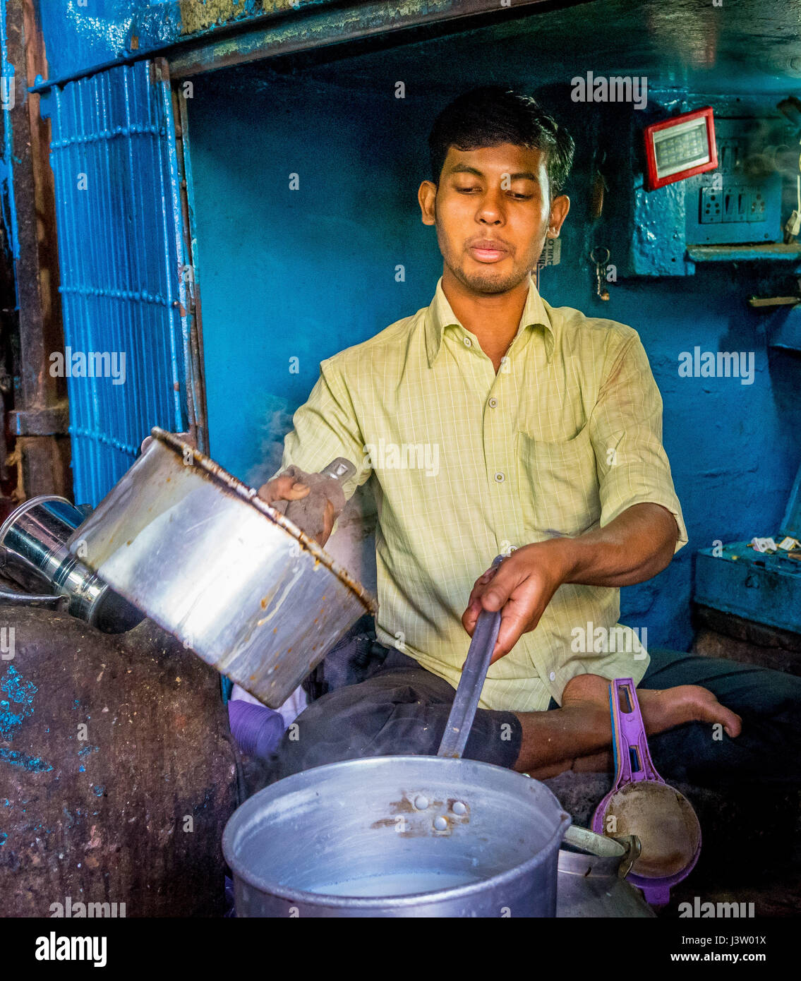 Candid action culinary process hi-res stock photography and images - Alamy