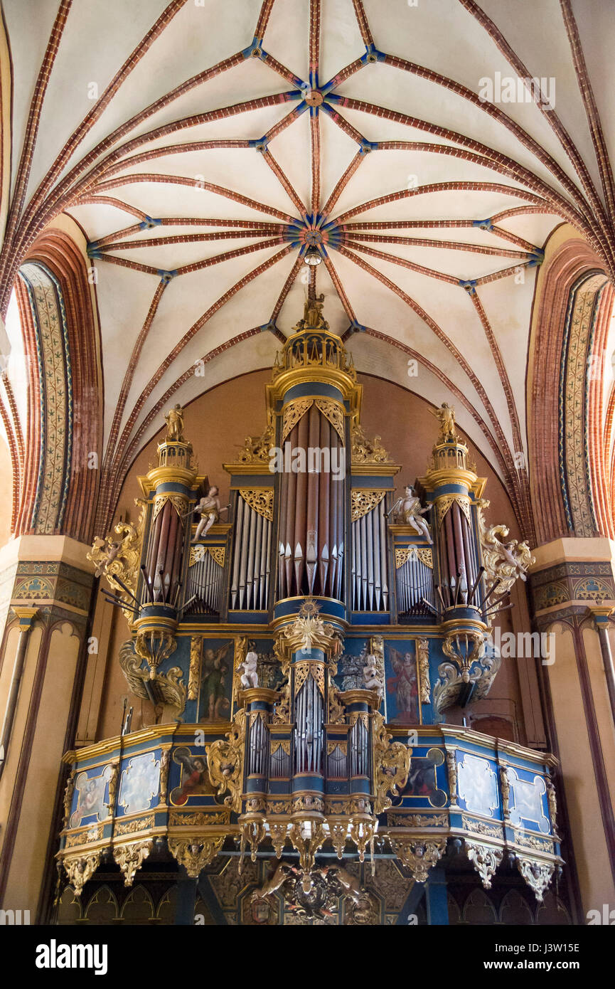 Famous Baroque pipe organ in gothic Archcathedral Basilica of the ...