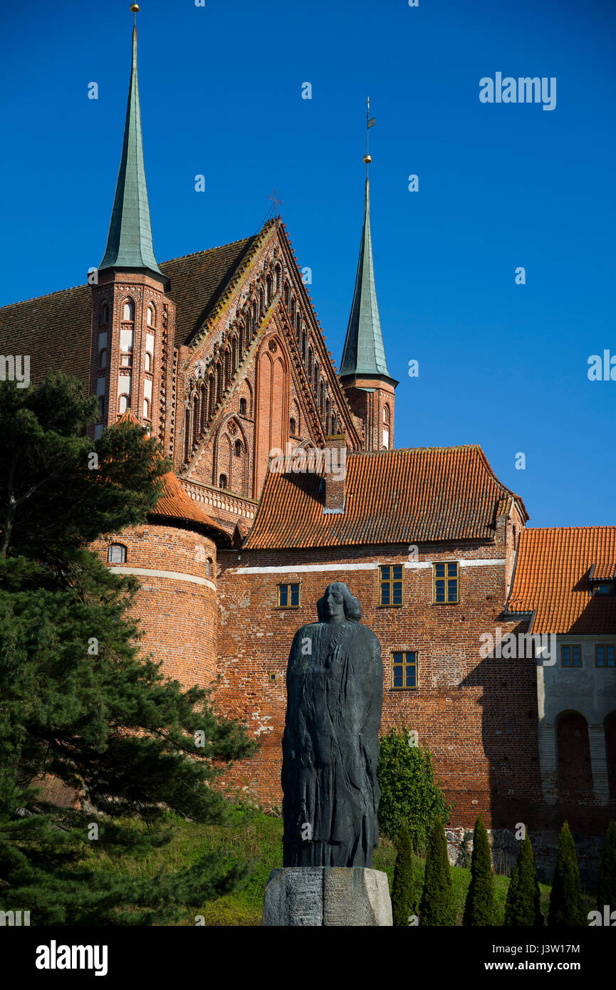 Monument of Nicolaus Copernicus and a gothic Archcathedral Basilica of ...