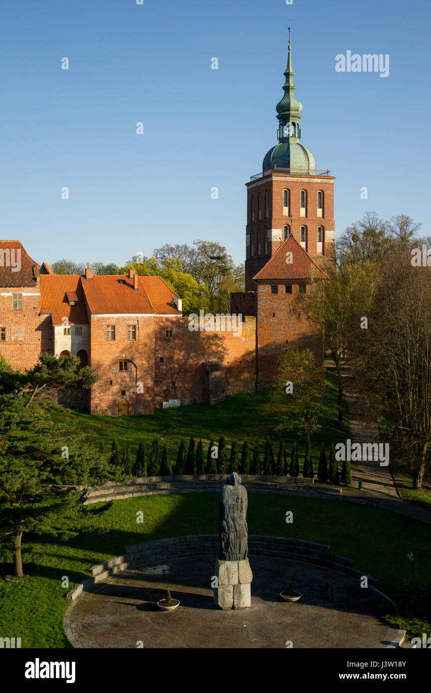Nicolaus Copernicus statue, North Gate, Copernicus' Tower and ...