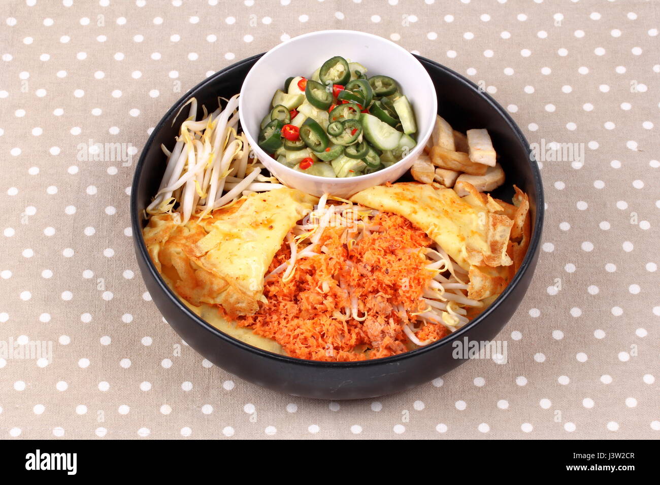 Thai-Vietnamese recipe,Pastry stuffed crispy egg crepe with spicy sour ...