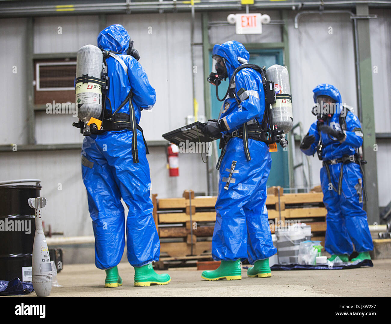U.S. Soldiers assigned to 22nd Battalion, 48th Chemical Brigade ...