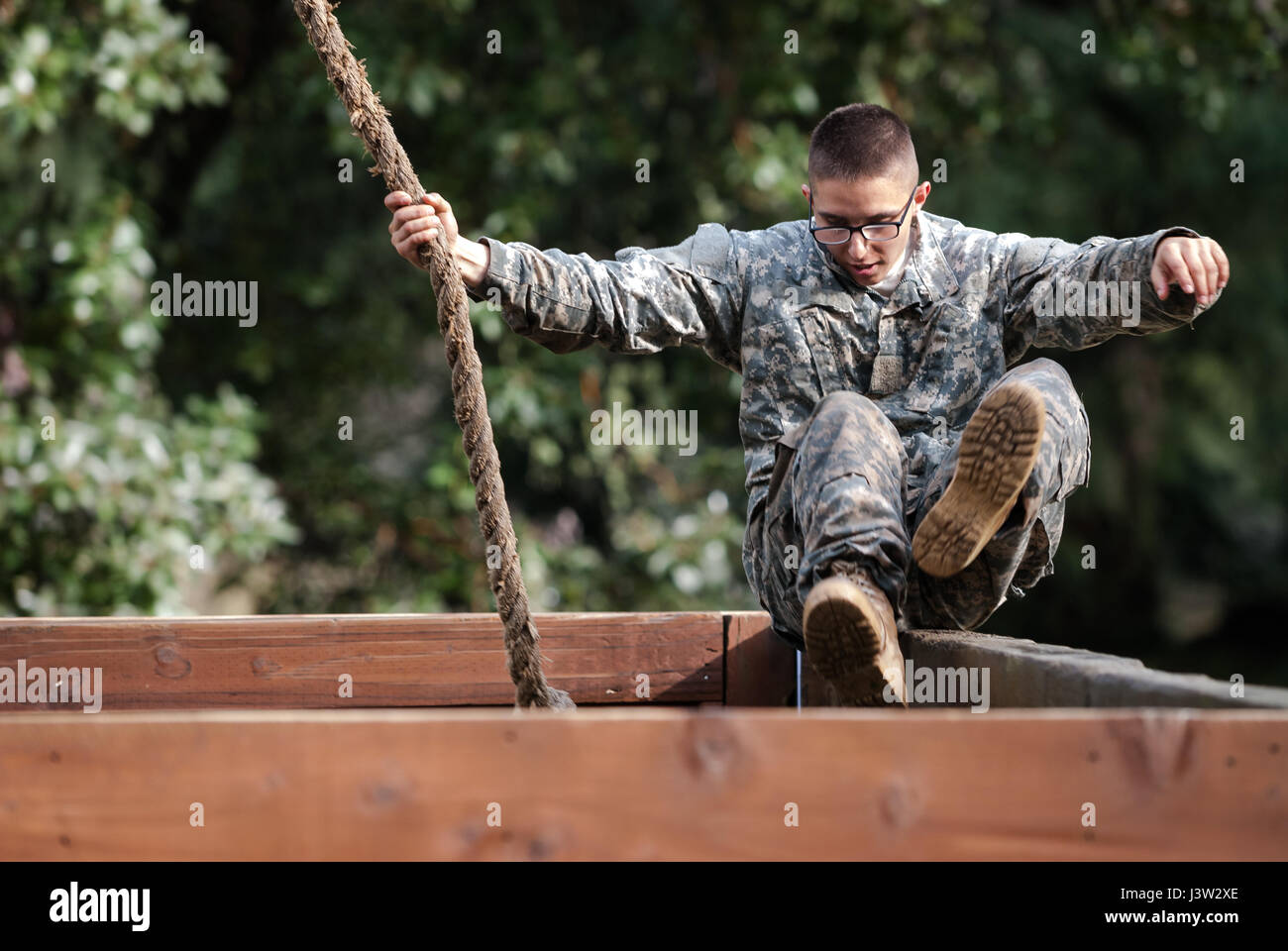 Pfc. Raymond A. Gomez, 387th Engineer Company, 301st Maneuver ...