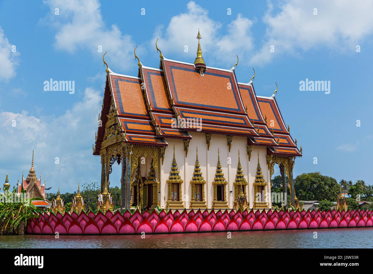 Religious temple in Thailand standing among lakes Stock Photo - Alamy