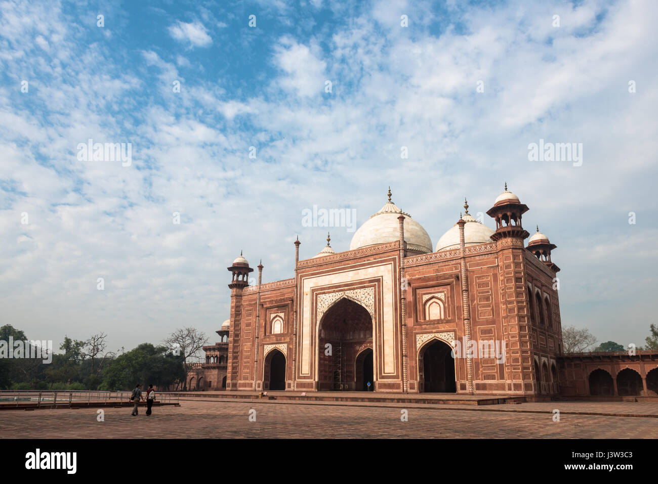 masjid - Mosque with Taj Mahal, Agra Stock Photo - Alamy