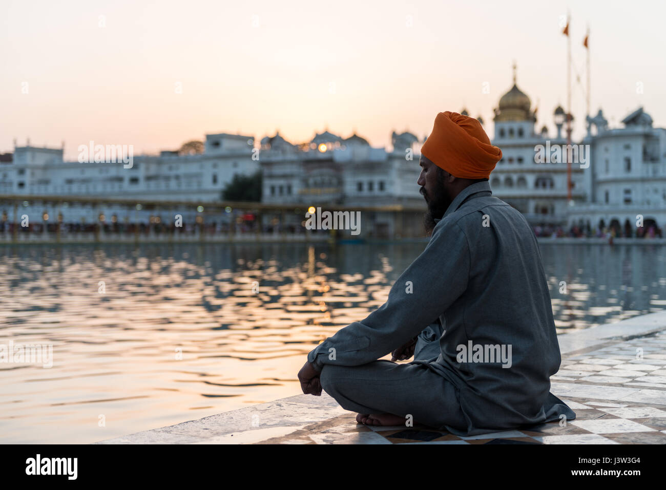 Sikh prayers at the temple hi-res stock photography and images - Alamy