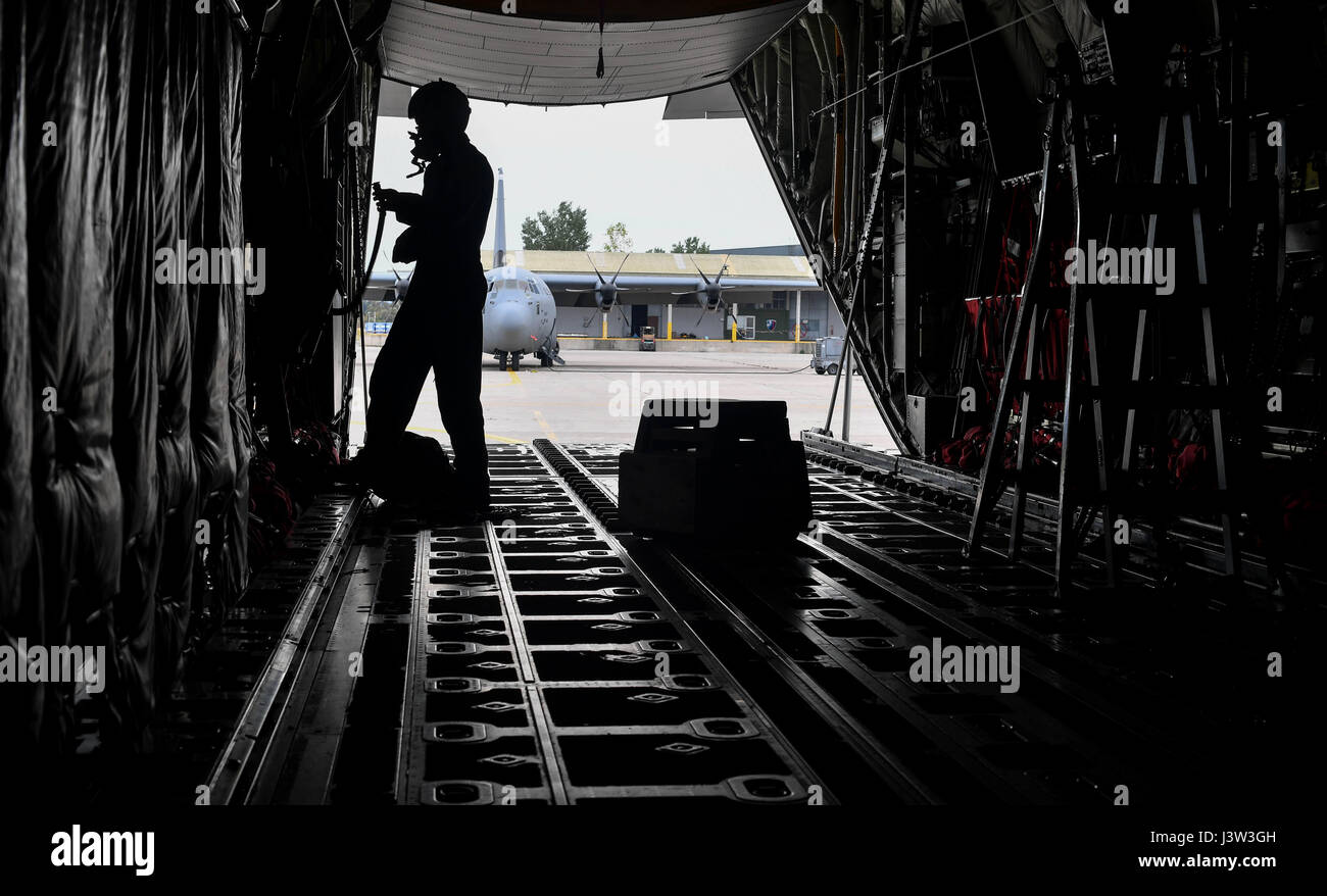 U.S. Air Force Senior Airman Matthew Gee, 37th Airlift Squadron ...