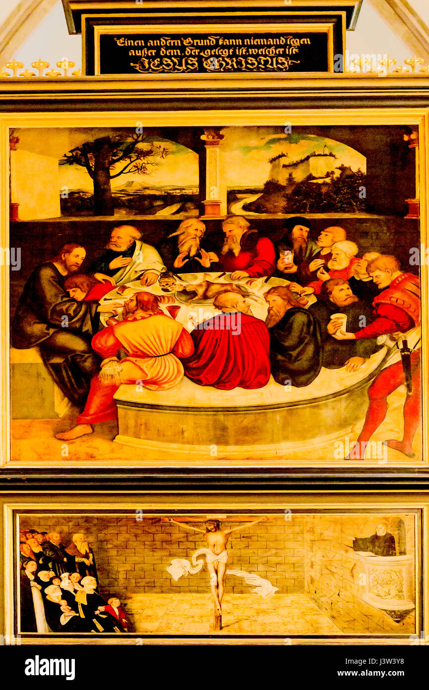 Altar von Lucas Cranach in der Stadtkirche zu Wittenberg; Altar in St ...