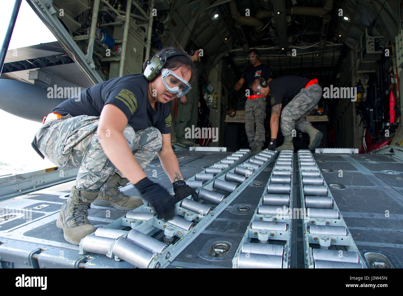 Hercules aircraft cargo ramp High Resolution Stock Photography and ...
