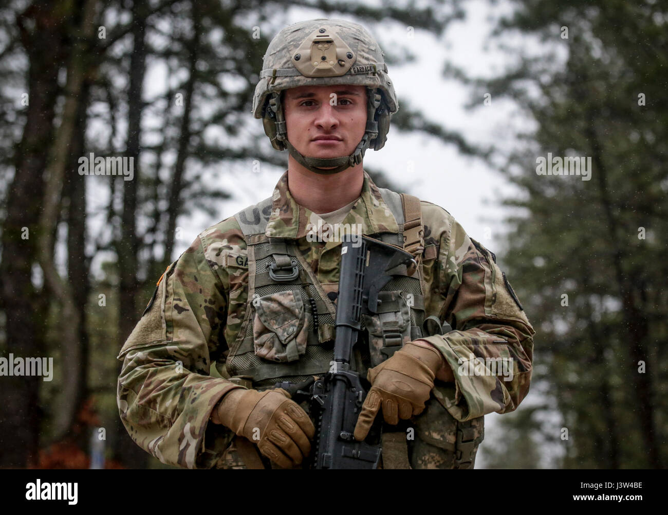 Noncommissioned officer competitor hi-res stock photography and images ...